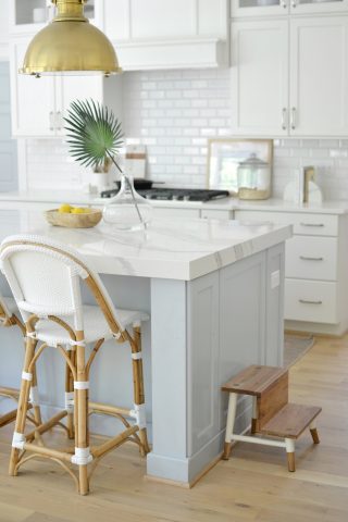 Pros and Cons of Picking White Quartz Countertops | Chrissy Marie Blog